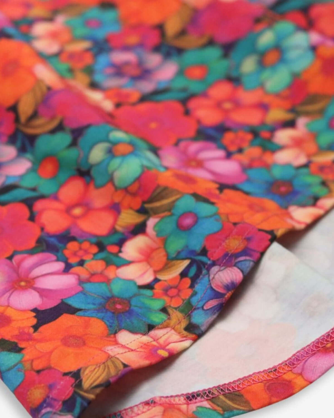Preppy Girls’ Clothing – Stylish & Effortless Outfits